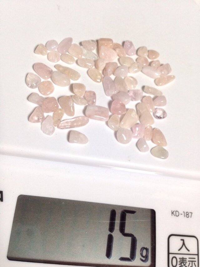 【さざれ石穴なし】モルガナイト（ピンクアクアマリン ピンクベリル）細石 サザレ穴無し 15g | iichi ハンドメイド・クラフト作品・手仕事品の通販