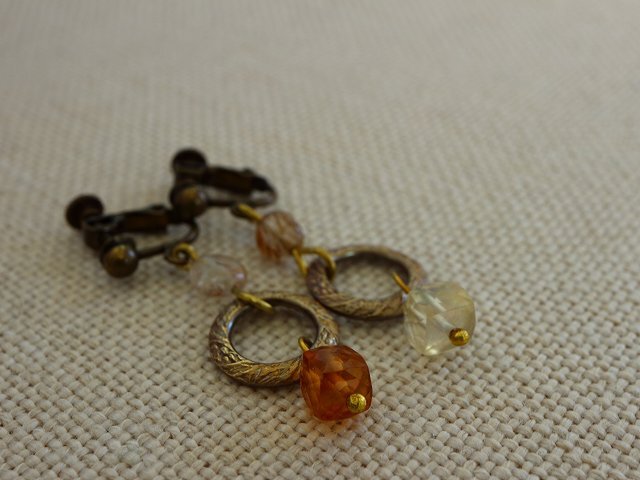 ヘソナイトガーネット＊真鍮リング＊ヴィンテージ＊フレンチスタイル＊14kgfピアス＊no.398 | iichi ハンドメイド・クラフト作品・手仕事品の通販