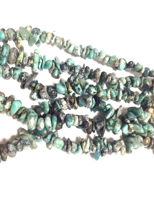 【さざれ石 穴有】【天の神が宿る石】天然アフリカンターコイズ さざれ 穴あり 15cm | iichi ハンドメイド・クラフト作品・手仕事品の通販