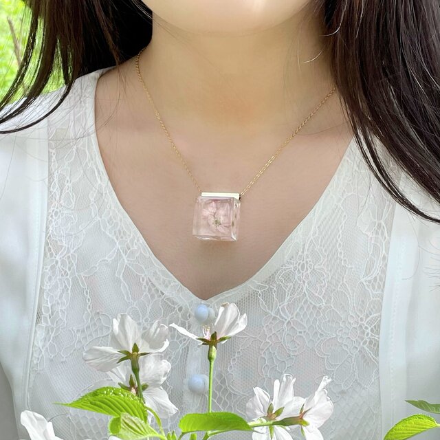 桜のネックレス2021 18KGP（ギフト, 誕生日プレゼント, ギフトラッピング, 結婚式, お呼ばれ） | iichi ハンドメイド ...