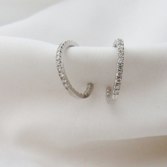 ダイヤフープピアス K18WG | iichi ハンドメイド・クラフト作品・手仕事品の通販