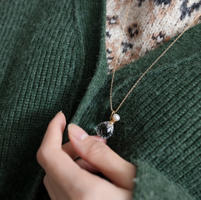 ＜受注制作＞香水瓶のペンダント シルバー925 クリスタルクォーツ パール 0165 | iichi ハンドメイド・クラフト作品・手仕事品の通販