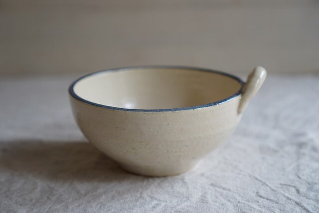 キナリのボウル ブルーNo.331 | iichi 日々の暮らしを心地よくするハンドメイドやアンティークのマーケットプレイス