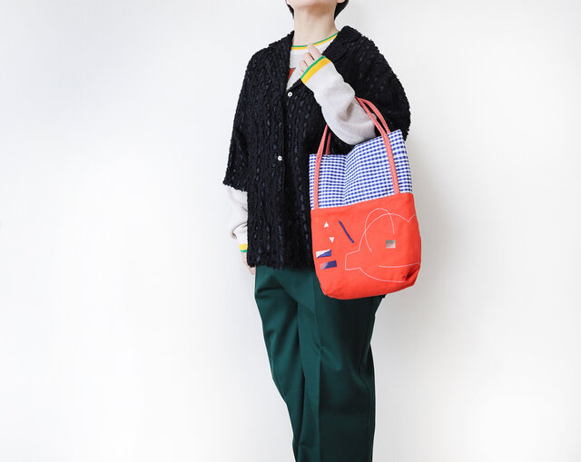 A4miniバッグ赤G 再販 | iichi 日々の暮らしを心地よくするハンドメイドやアンティークのマーケットプレイス