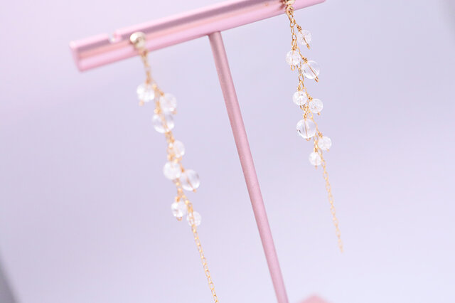 ピュアバブル/天然水晶のピアス Pure Bubbles Crystal pierced earrings P0086 | iichi ハンドメイド・クラフト作品・手仕事品の通販