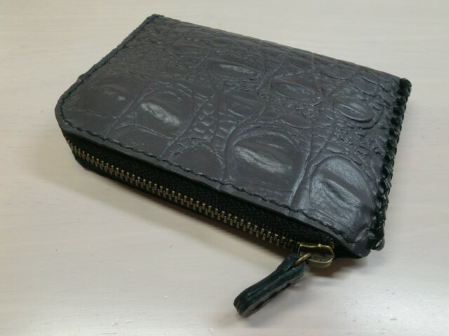 牛革・L字ファスナーショートウォレット・型押しクロコ・0482 | iichi ハンドメイド・クラフト作品・手仕事品の通販