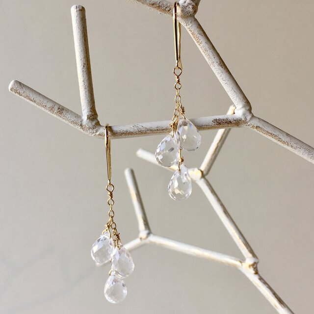 K18 DEW（水晶）3粒ドロップピアス | iichi ハンドメイド・クラフト作品・手仕事品の通販