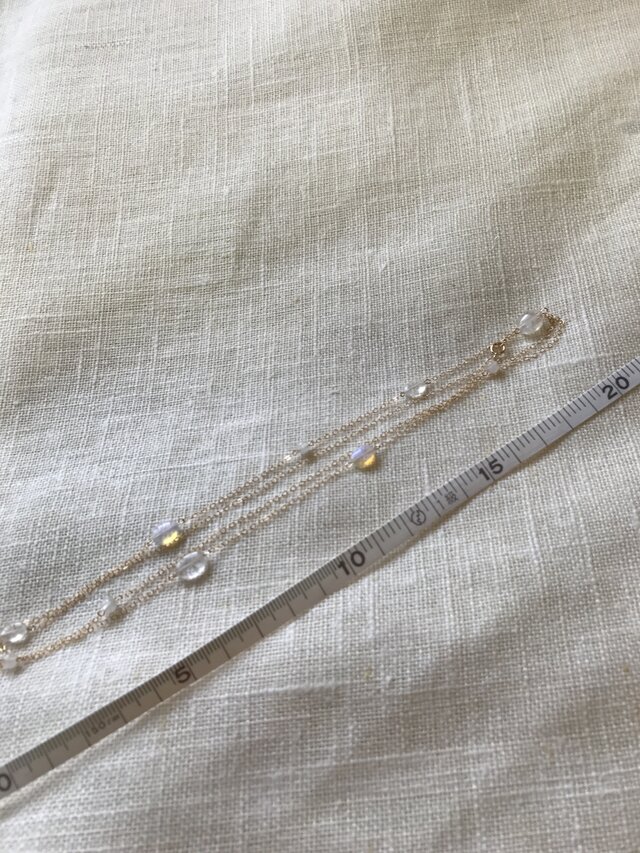 オパールとレインボームーンストーンのネックレス | iichi ハンドメイド・クラフト作品・手仕事品の通販