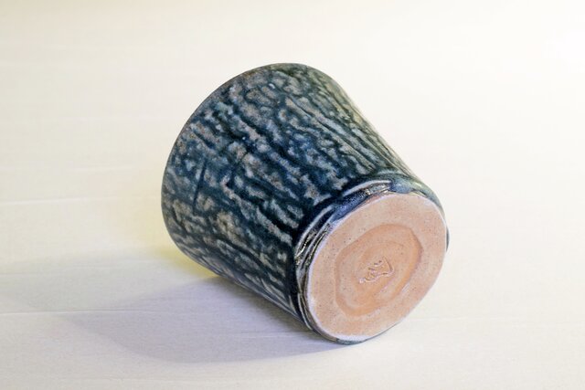 流れる模様のカップ iFw-016 | iichi ハンドメイド・クラフト作品・手仕事品の通販