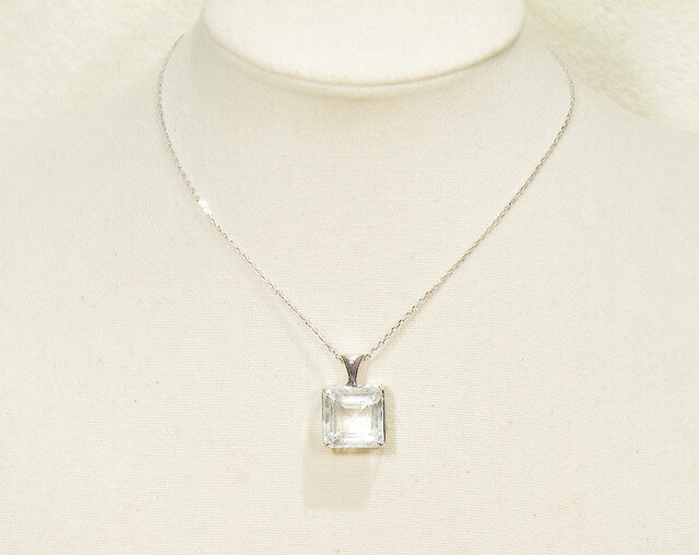 T様、オーダー品_15.40ct水晶とSV925のトップ（ロジウム、ブラジル産） | iichi ハンドメイド・クラフト作品・手仕事品の通販