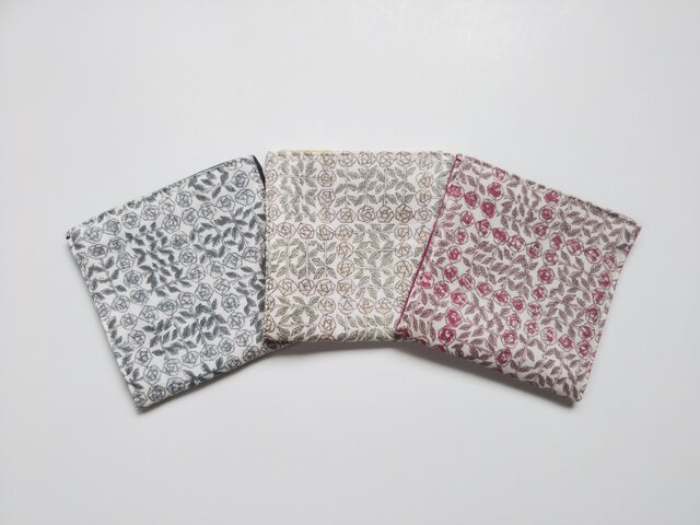 ハーフハンカチ リバティ Sleeping Rose 3色組 | iichi ハンドメイド・クラフト作品・手仕事品の通販