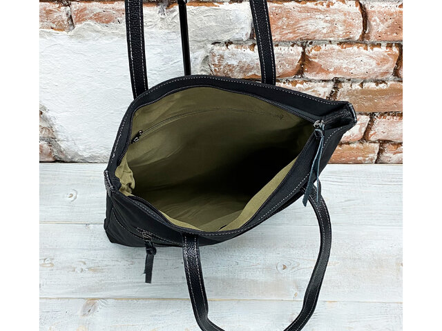 New♪ 7ポケット！超軽量ナイロン+牛革ハンドル A4 トート サブバッグ BLACK | iichi ハンドメイド・クラフト作品・手仕事品の通販