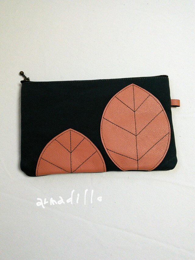 葉っぱのポーチ | iichi ハンドメイド・クラフト作品・手仕事品の通販
