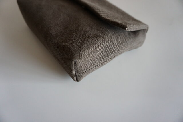 きちんとポーチ M / amber | iichi ハンドメイド・クラフト作品・手仕事品の通販