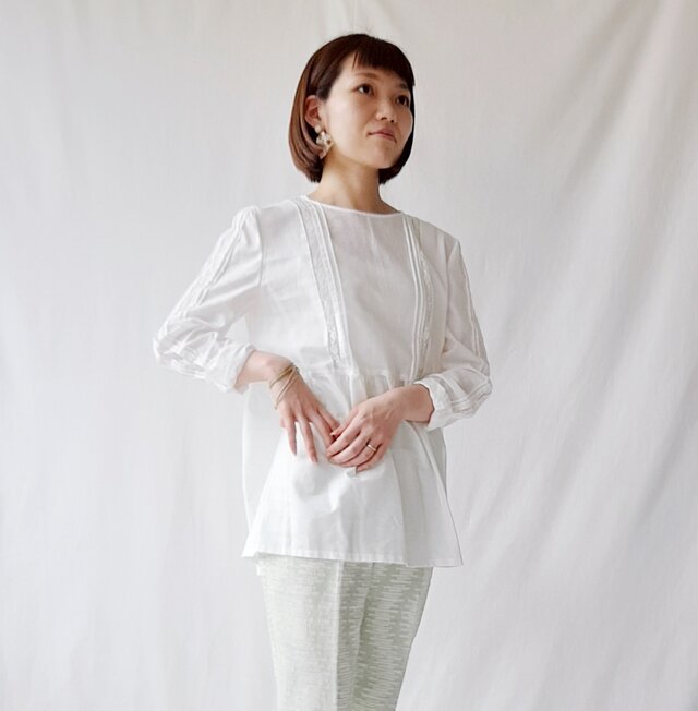 【Mサイズ リバーレースコットンブブラウス】Cattleya | iichi ハンドメイド・クラフト作品・手仕事品の通販