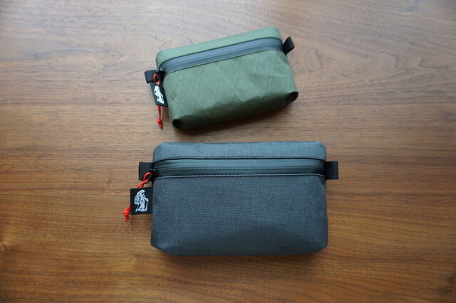 えくぼポーチ Large & rugged | iichi 日々の暮らしを心地よくするハンドメイドやアンティークのマーケットプレイス