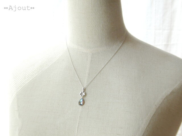 アバロンシェルのネックレス《N-247》 | iichi 日々の暮らしを心地よくするハンドメイドやアンティークのマーケットプレイス