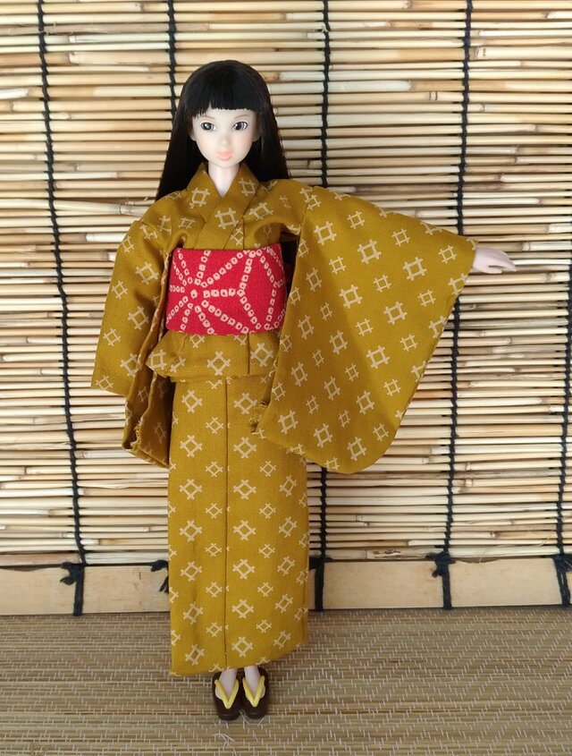 「井桁の浴衣…芥子」27cmドール着物 | iichi ハンドメイド・クラフト作品・手仕事品の通販