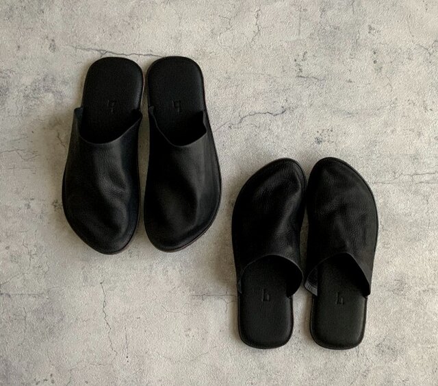 ナチュラル革 ペアルームシューズ/nero | iichi 日々の暮らしを心地よくするハンドメイドやアンティークのマーケットプレイス