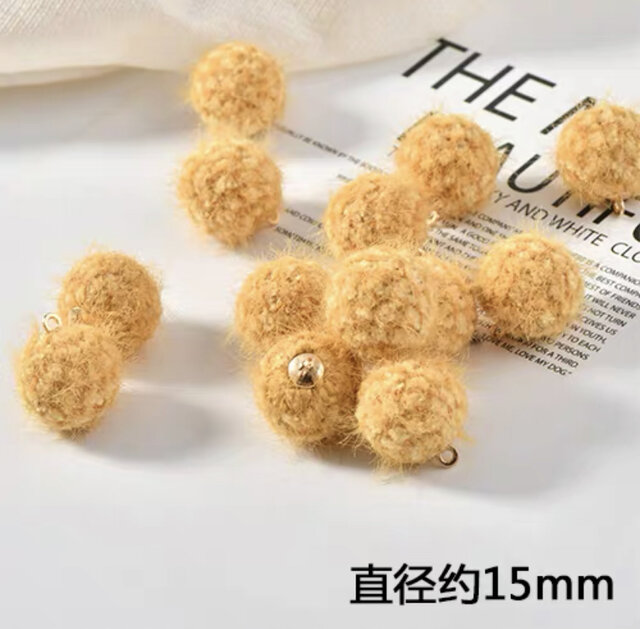 【4個入】モコモコ ファー ボールチャーム パーツ 秋冬 丸カン イェロー O005Y | iichi ハンドメイド・クラフト作品・手仕事品の通販