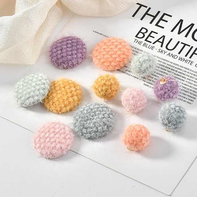 【4個入】モコモコ ファー ボールチャーム パーツ 秋冬 丸カン イェロー O005Y | iichi ハンドメイド・クラフト作品・手仕事品の通販