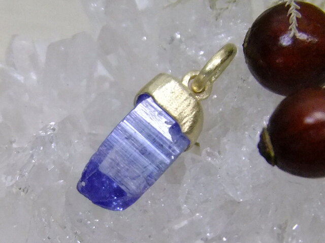 タンザナイト＊K10 top | iichi ハンドメイド・クラフト作品・手仕事品の通販