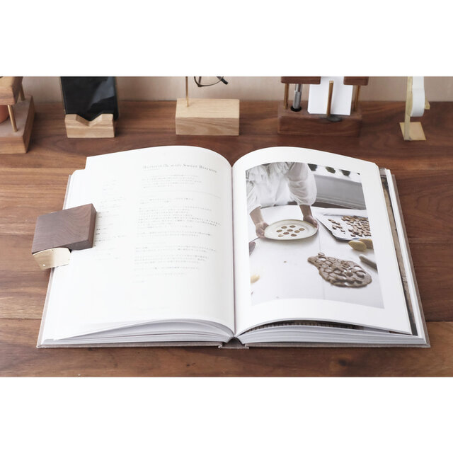 真鍮とウォールナットのブッククリップ No44 | iichi ハンドメイド・クラフト作品・手仕事品の通販