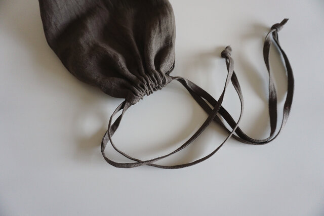 petit sac / brown | iichi ハンドメイド・クラフト作品・手仕事品の通販