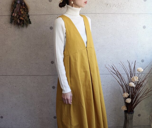 【SM・ML】後ろ姿が可愛いバックボタン ジャンパースカート | iichi ハンドメイド・クラフト作品・手仕事品の通販