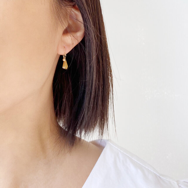 14Kgf 宝石質ゴールデンシャインムーンストーン ピアス/イヤリング --Moonlight-- | iichi ハンドメイド・クラフト作品・手仕事品の通販