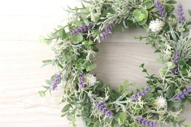 ユーカリとラベンダーのリース Artificial flower | iichi ハンドメイド・クラフト作品・手仕事品の通販