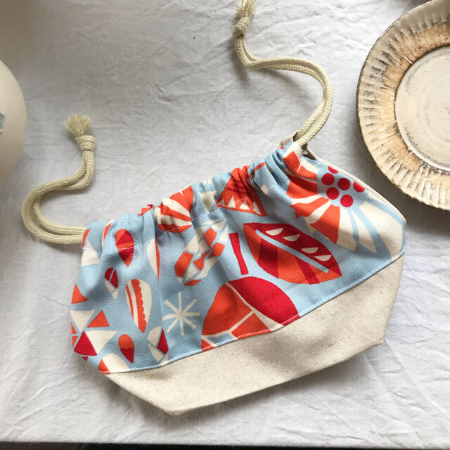 北欧とリネンの巾着袋。（kc-bb-041） | iichi ハンドメイド・クラフト作品・手仕事品の通販