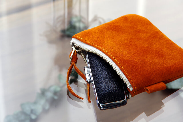 《RUSSETY》フラットポーチ Small マリーゴールド | iichi ハンドメイド・クラフト作品・手仕事品の通販