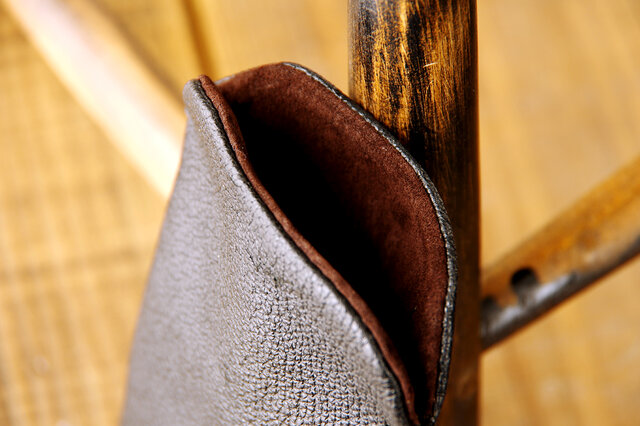 《RUSSETY》レザースリーブケース Regular iPhone・スマホケース ブラック | iichi ハンドメイド・クラフト作品・手仕事品の通販