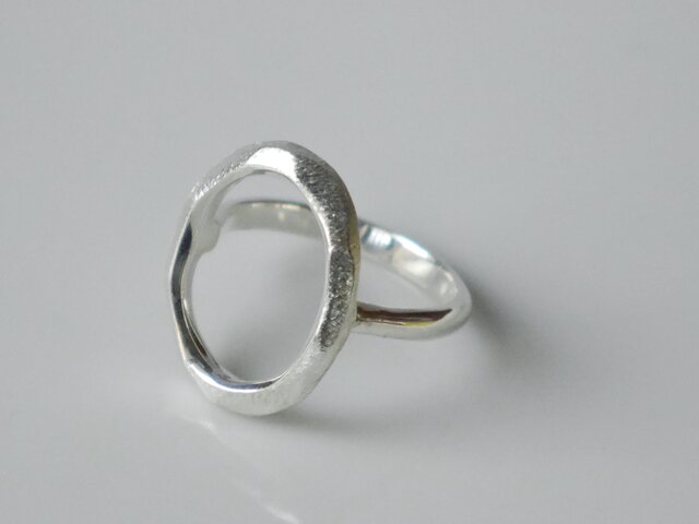 Circle ring(sv) | iichi 日々の暮らしを心地よくするハンドメイドやアンティークのマーケットプレイス