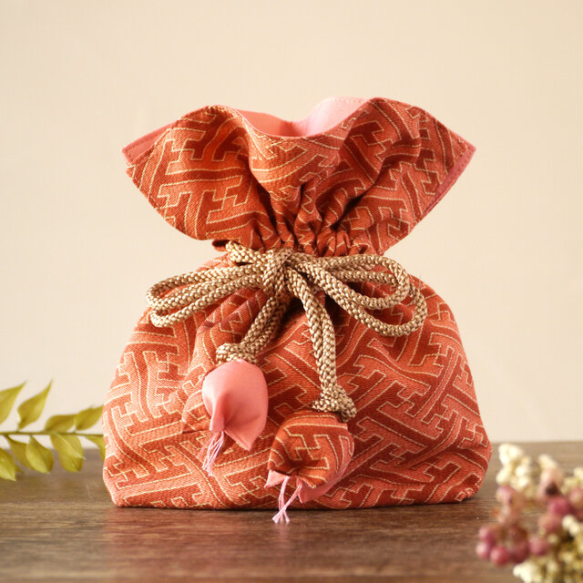 着物 巾着 工の字繋ぎ文 幸せを呼ぶFUGURO | iichi ハンドメイド・クラフト作品・手仕事品の通販
