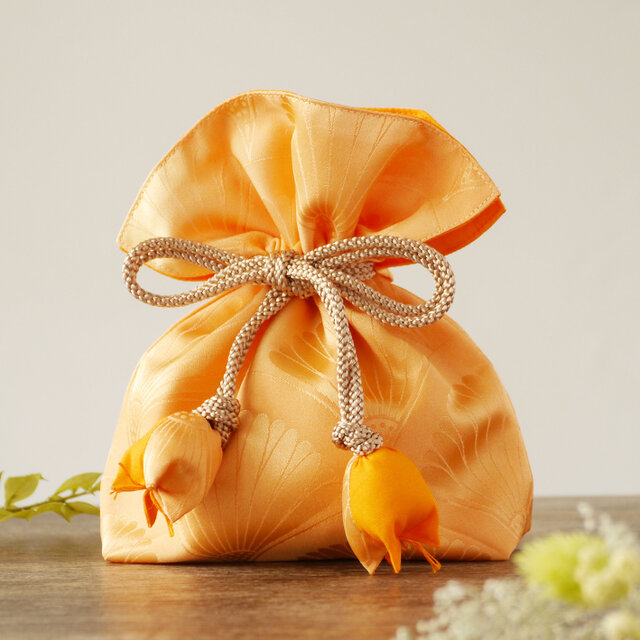 着物 巾着 青海波文 菊文 幸せを呼ぶFUGURO | iichi ハンドメイド・クラフト作品・手仕事品の通販