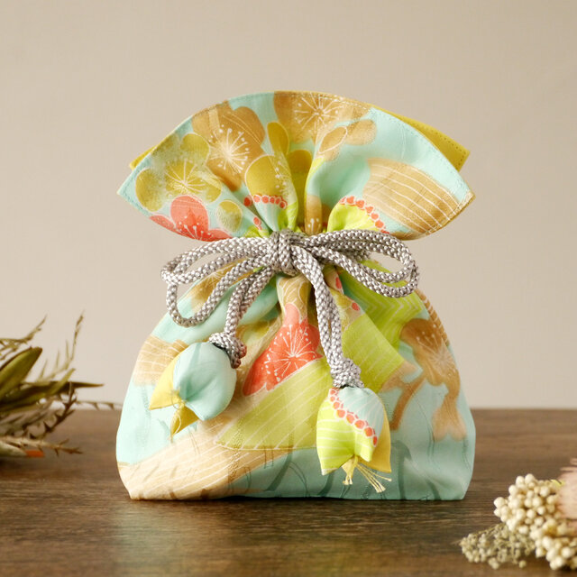 着物 巾着 梅文 幸せを呼ぶFUGURO | iichi ハンドメイド・クラフト作品・手仕事品の通販