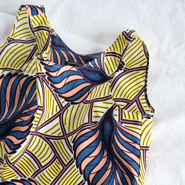 ダッチワックスプリント ワンピース Feather fan | iichi ハンドメイド・クラフト作品・手仕事品の通販