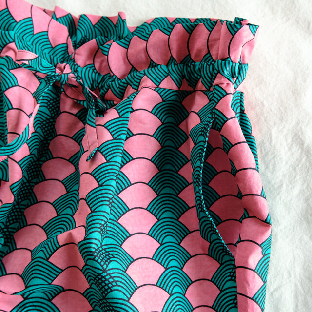 アフリカンワックスプリント バルーンパンツ Pinki | iichi ハンドメイド・クラフト作品・手仕事品の通販