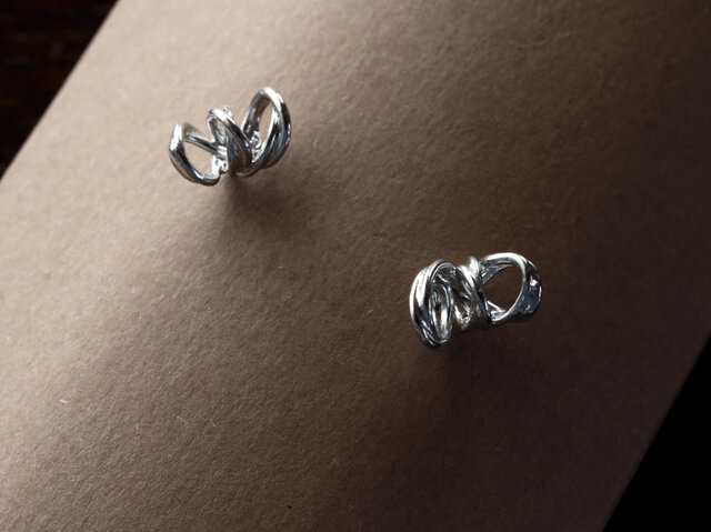 TOLOLY ピアスB | iichi ハンドメイド・クラフト作品・手仕事品の通販