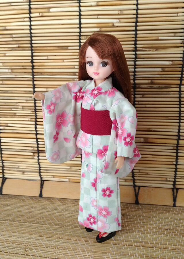 「桜市松…薄緑」22cmドール浴衣 | iichi ハンドメイド・クラフト作品・手仕事品の通販