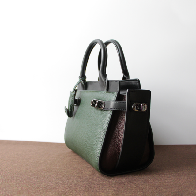 お洒落な牛革ハンドバッグ斜め掛けショルダーバッグピンク | iichi 日々の暮らしを心地よくするハンドメイドやアンティークのマーケットプレイス