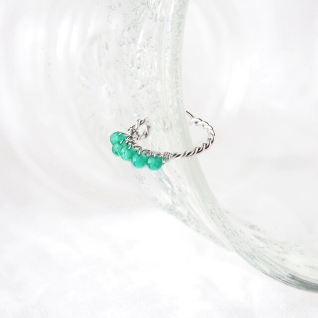 【Sale】Dot Twist Circle Cuff（グリーンオニキス） | iichi ハンドメイド・クラフト作品・手仕事品の通販