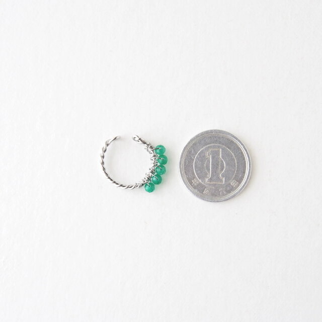 【Sale】Dot Twist Circle Cuff（グリーンオニキス） | iichi ハンドメイド・クラフト作品・手仕事品の通販
