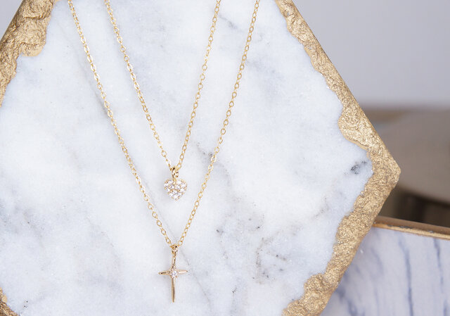 【14KGF】Tiny CZ Cross Necklace | iichi ハンドメイド・クラフト作品・手仕事品の通販