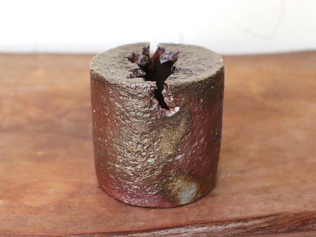 備前焼 掛花入(裂) h3-070 | iichi ハンドメイド・クラフト作品・手仕事品の通販