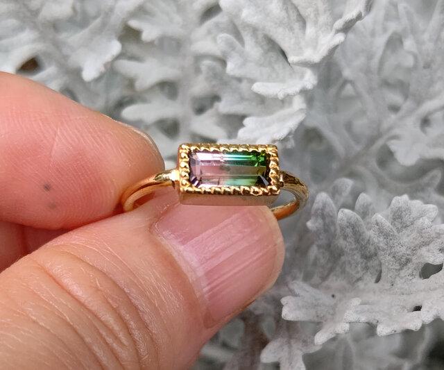 バイカラートルマリン1.08ct バゲットカット green&pink シルバーSV925リング | iichi ハンドメイド・クラフト作品・手仕事品の通販