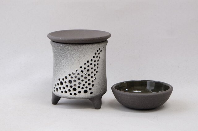 黒陶茶香炉またはアロマポット「天の川」6 | iichi 日々の暮らしを心地よくするハンドメイドやアンティークのマーケットプレイス