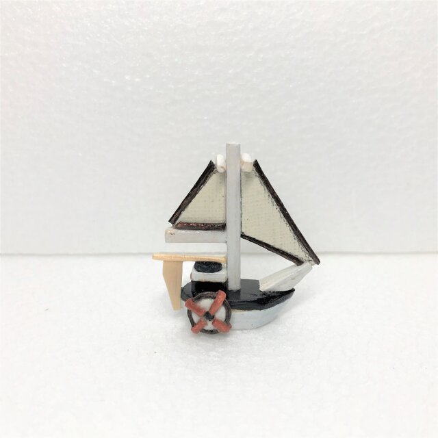 白い船（mini) | iichi ハンドメイド・クラフト作品・手仕事品の通販